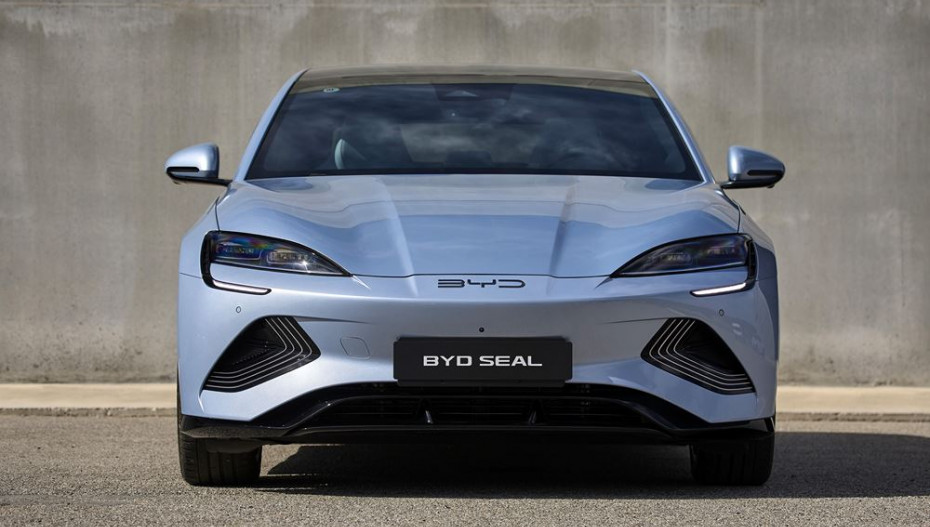 BYD Seal - Présentation - Une grande berline électrique dotée d'une autonomie WLTP de 570 km ...